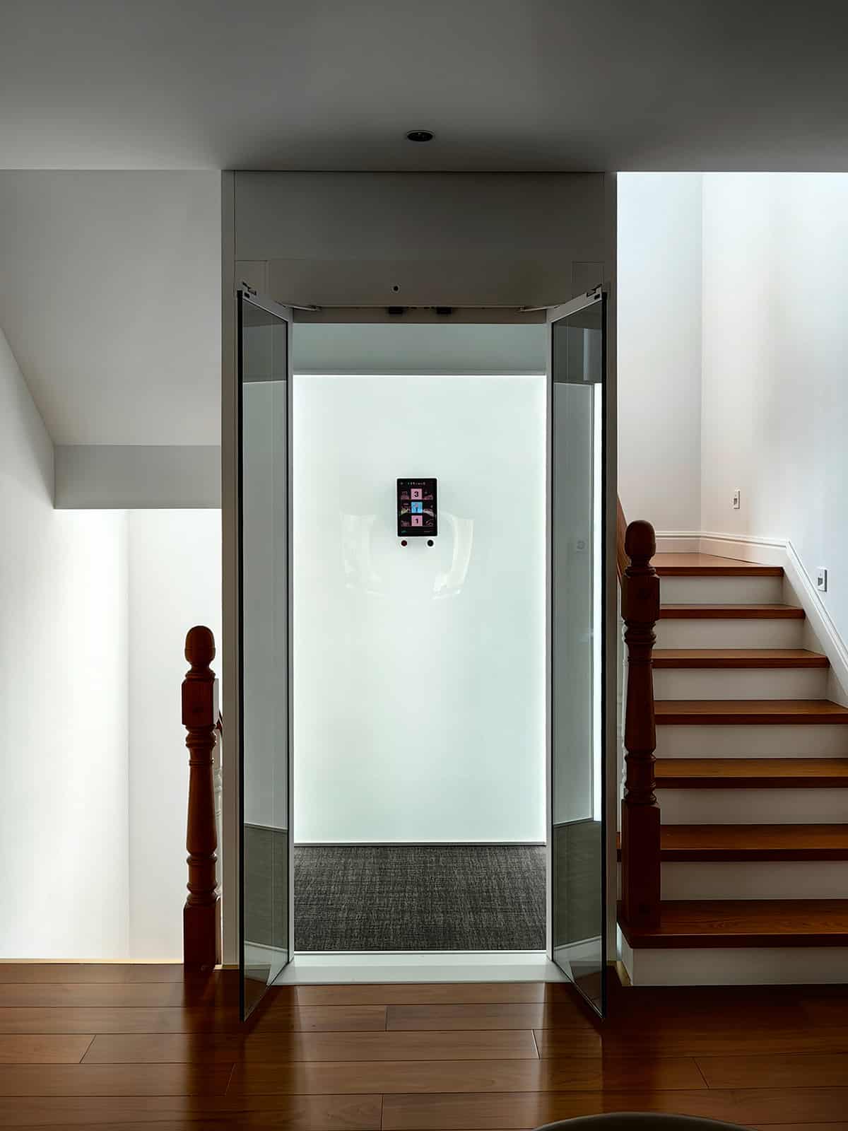 Projects - Villa Ivory Tower - SWIFT - 100% battery driven home lifts